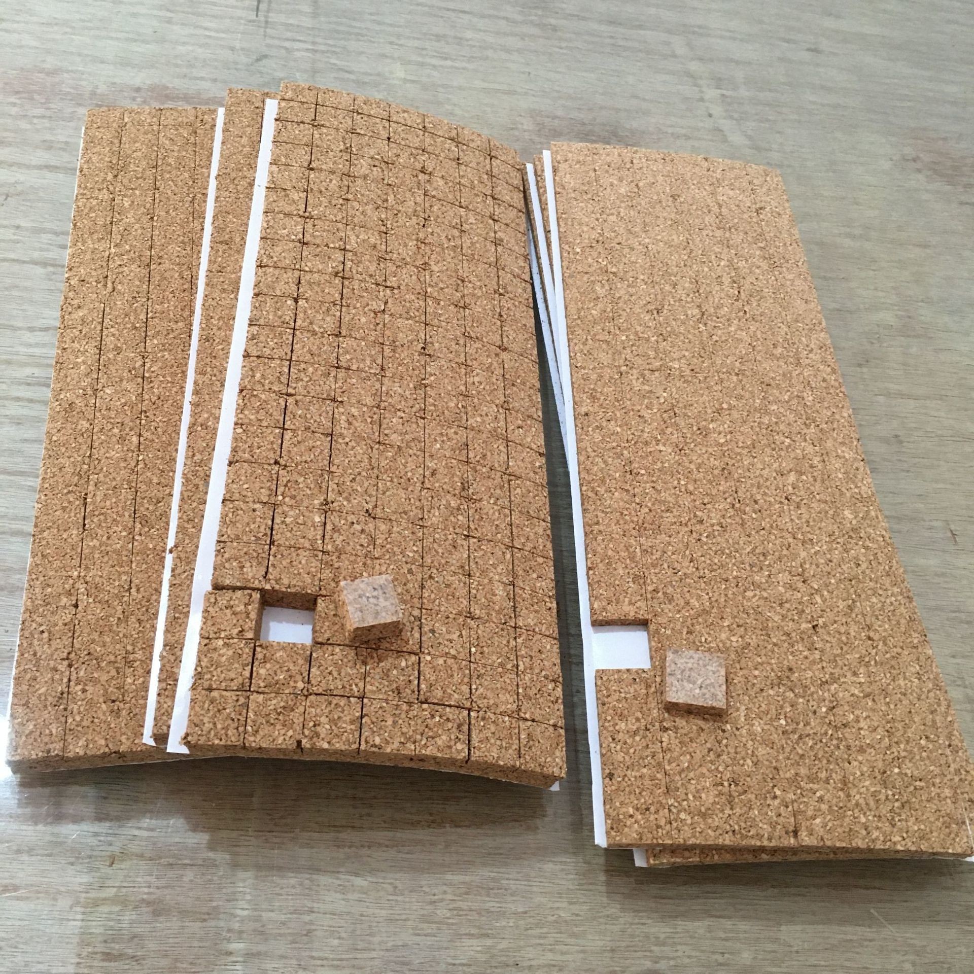 Multi-Purpose Self Adhesive Cork Pads Square Adhasive For Your Requirement